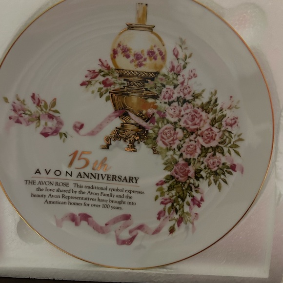Avon | Other | 5th Anniversary Collector Plate The Avon Rose | Poshmark